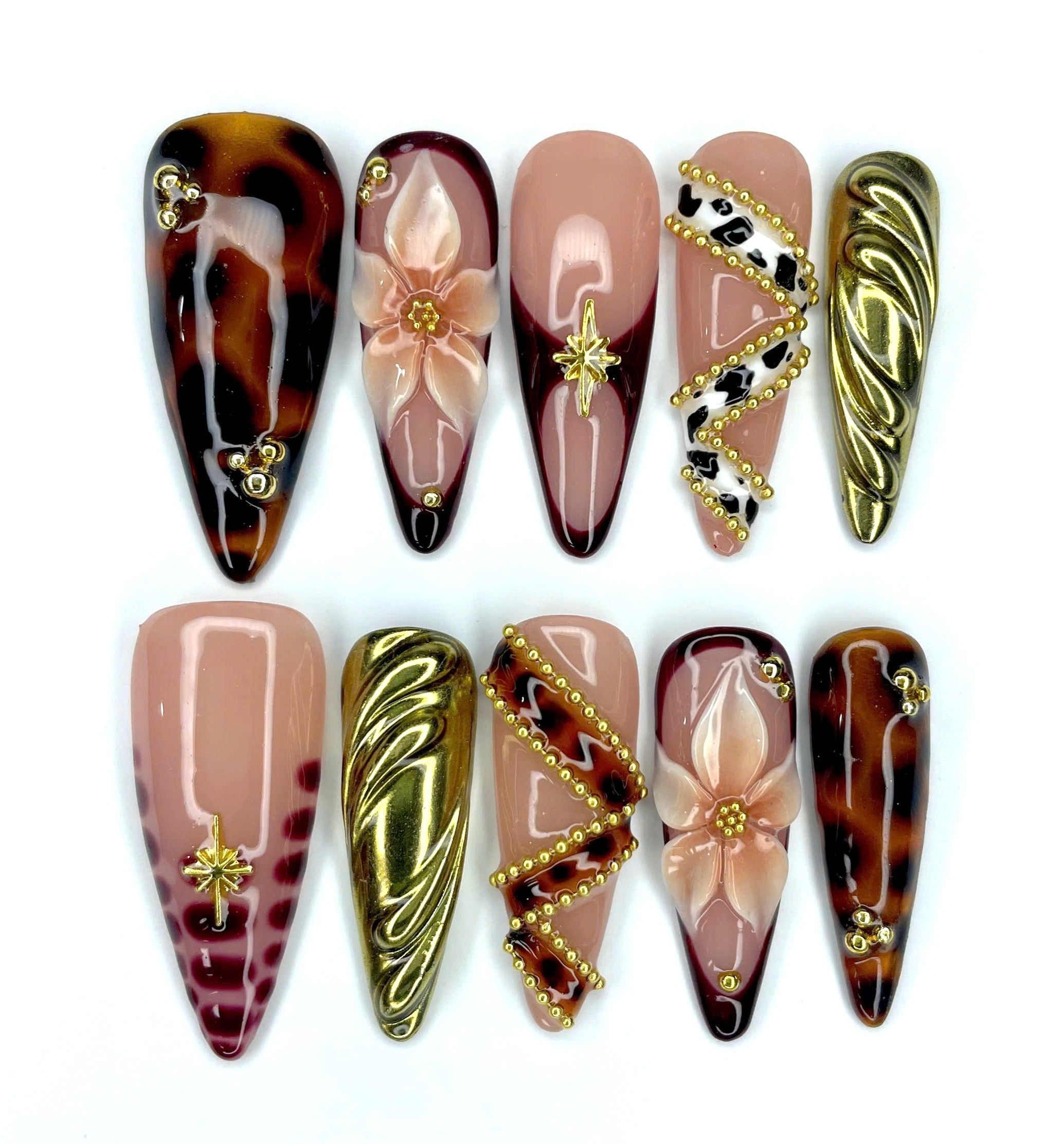 Santa’s Favorite Set – Lamia Nails